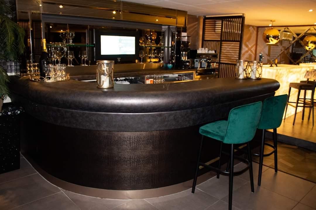 Dawnvale Showroom Bar Wrap - Vinyl Detail Projects